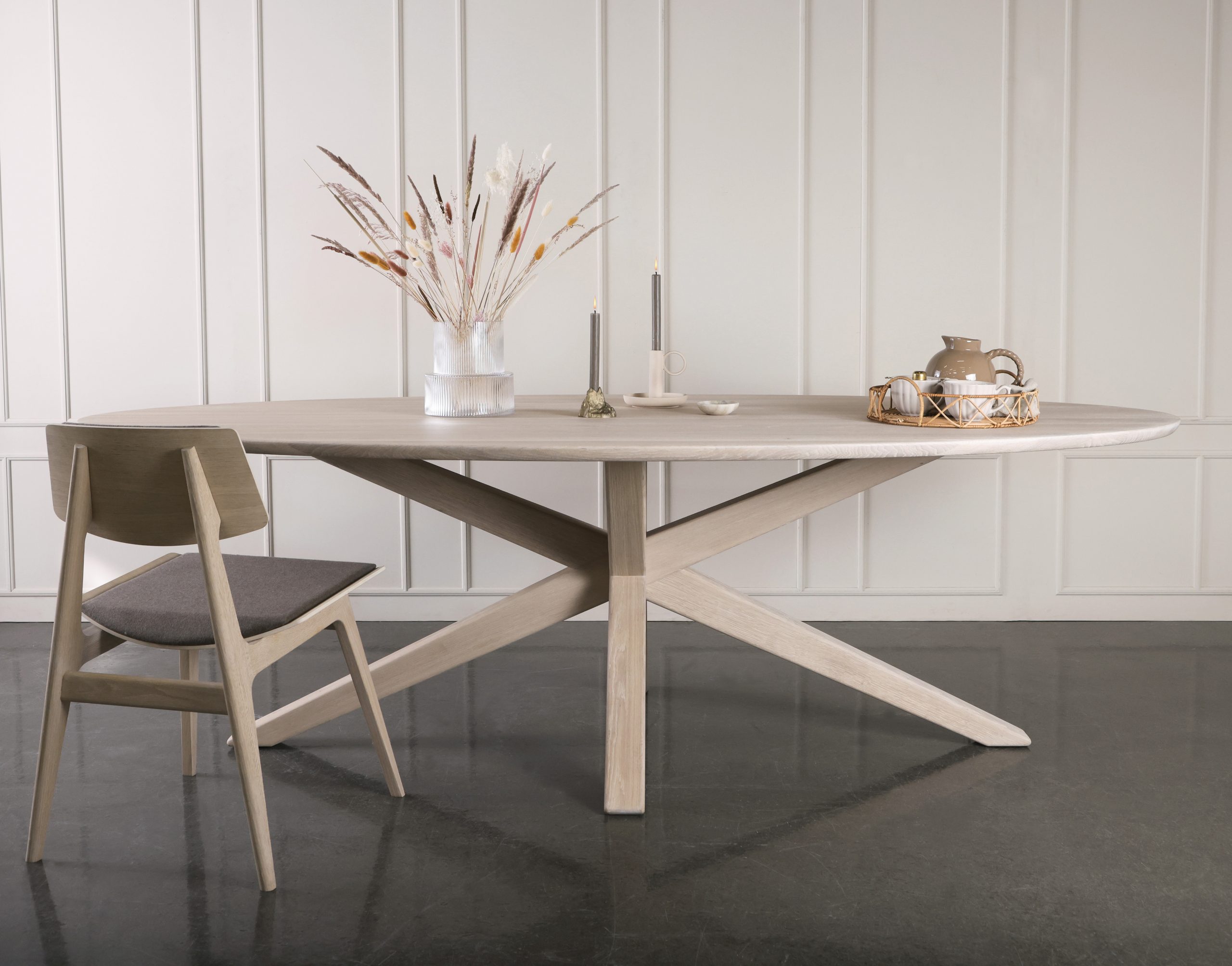 ALCOR SOFT SPISEBORD - Kristensen & Kristensen